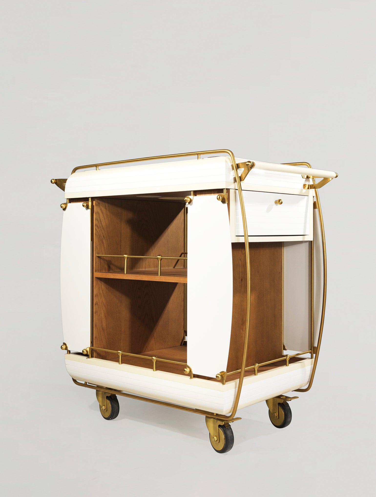 Service Trolleys – HOST on Howard